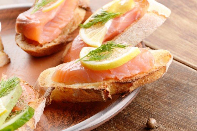 10 irresistibly delicious butter and red fish sandwiches you can't ...